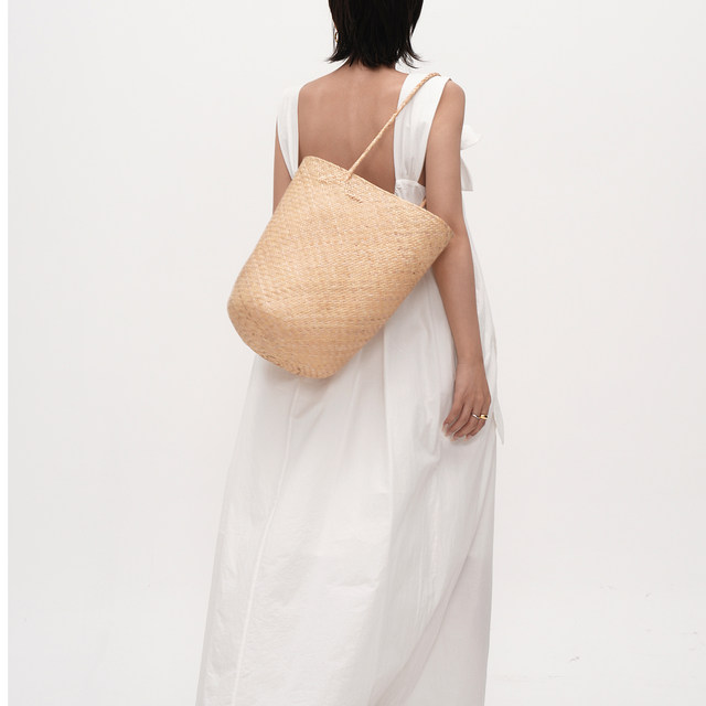 Tan Yanmi white suspender dress for women niche design long skirt solid ...
