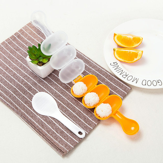 Shake the rice ball artifact for children. Shake it and make the rice ...