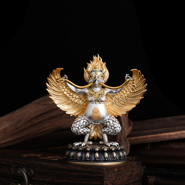 Esoteric Brass Gilt Silver Dapeng Bird Finely Carved Golden Winged ...