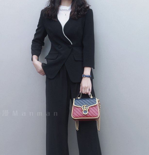 Zhao Lusi and Xu Yanfeng commuter white-collar workers tailor-made ...