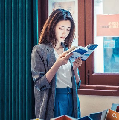 Hong Kong's thirty is only Jiang Shuying Wang Manni same style plaid ...