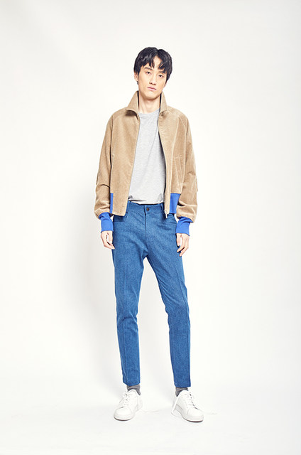 CHENGGUANG WANG-Bottom-Shaped Color-blocking Wide Thread Short Jacket