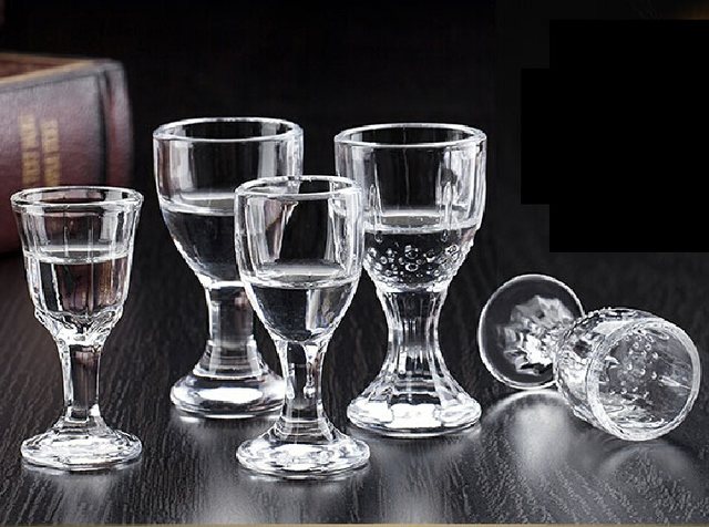 Creative bullet cup glass small goblet 10ML swallow cup household white ...