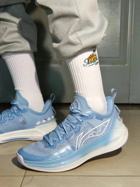 Li Ning Blade 3 V2 wear-resistant, shock-absorbing and breathable ...