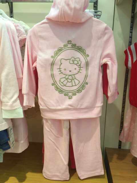 Hello Kitty counter girl velvet up and down store manager recommends ...