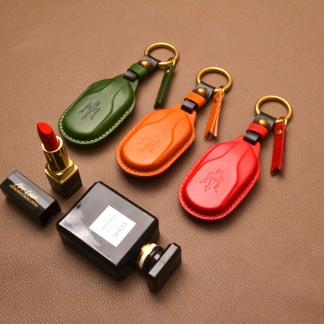 Car key case Maserati Levante Geberit handmade cowhide car key case