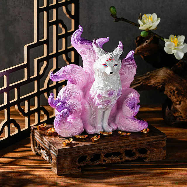Nine-tailed fox ornaments, fairy fox, lucky little fox, Buddhist temple ...