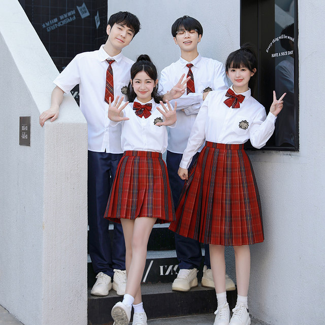 High school students' class uniforms, college style adult poetry ...