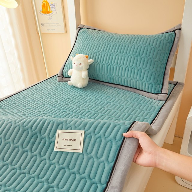 Class A milk velvet mattress soft cushion mattress quilt dormitory ...