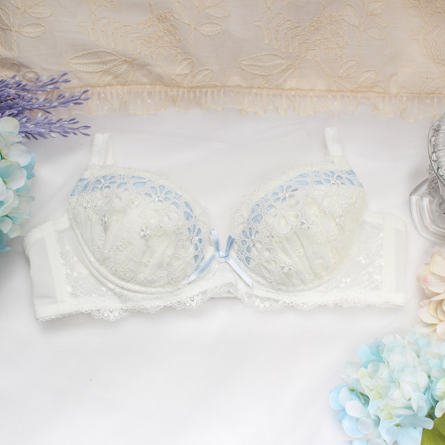 Japan Risamagli gathers the bras of the breasts ladies underwear thin ...