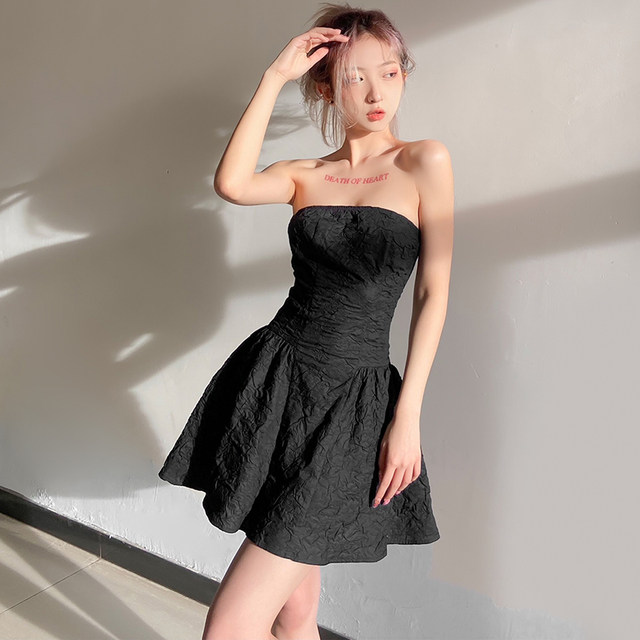 # SISJULY# European and American foreign black skirts show a thin ...