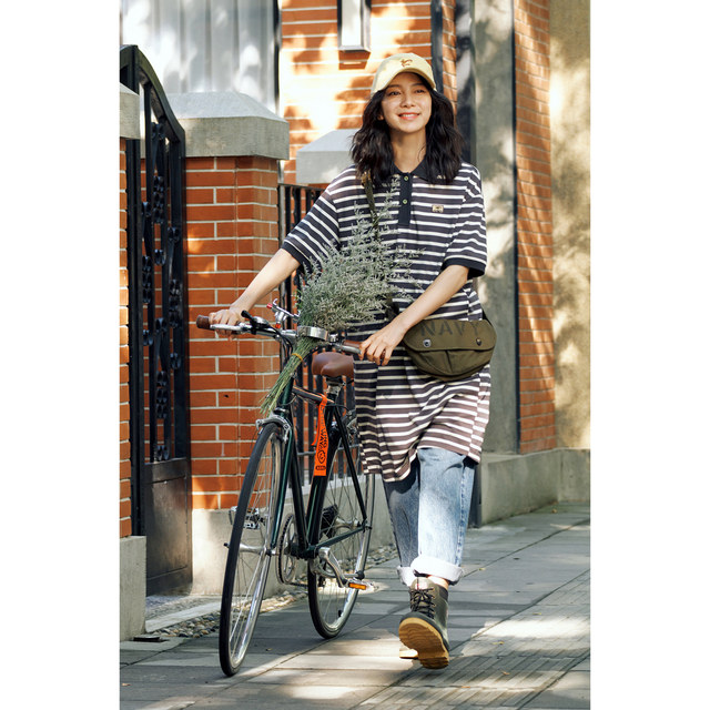 Asuki and Xinjiu Shopping Mall The same women's clothing new straight ...