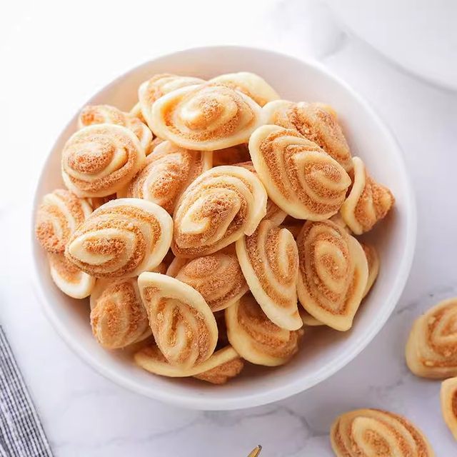 Cat ear snacks small package cat ear cake nostalgic craving gift ...