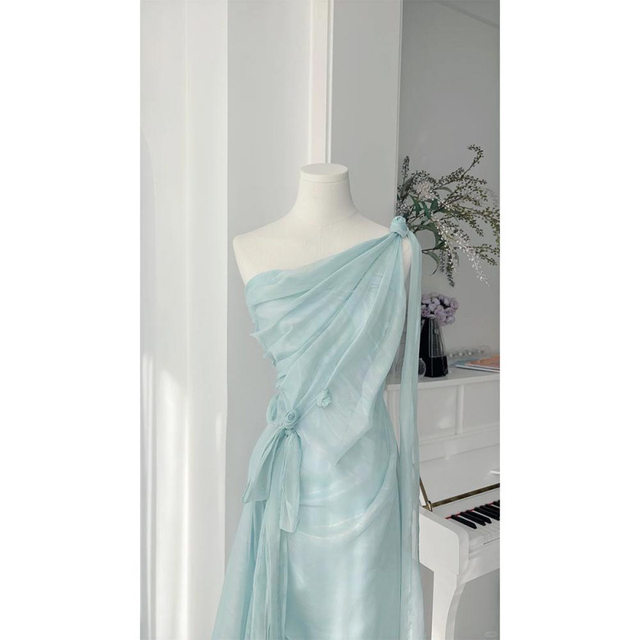 One-shoulder handmade rose streamer seaside vacation skirt niche design ...
