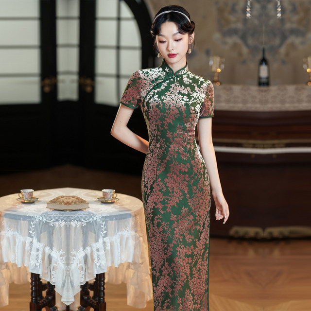 Old Shanghai cheongsam, high-end temperament, young spring and autumn ...