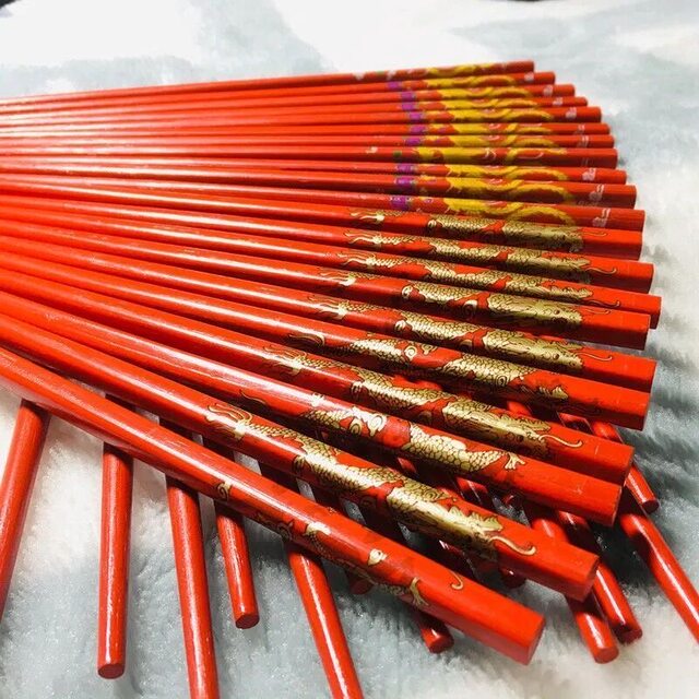 Red chopsticks Red dragon and phoenix chopsticks Wedding and wedding ...