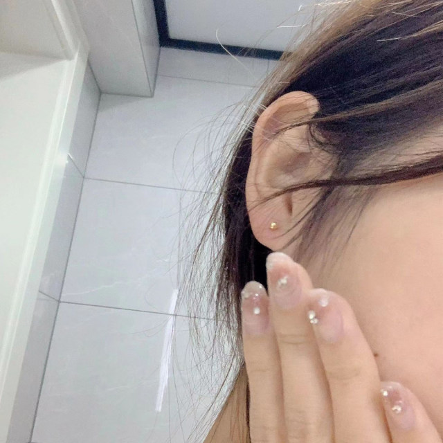 High color retention earrings for women, golden beans, round pearls ...