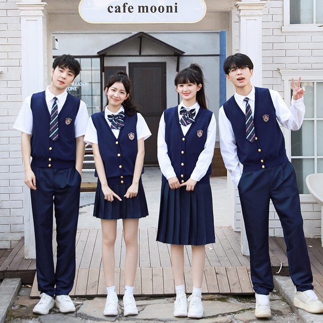 Graduation class uniforms, college style suits, high school and junior ...