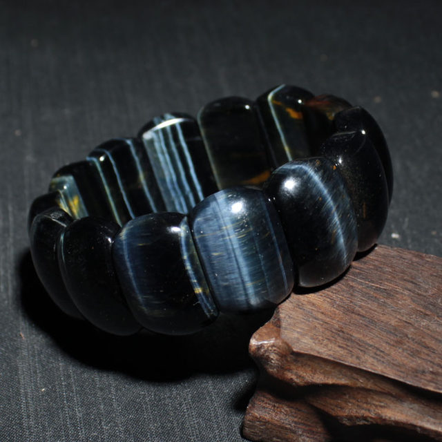 Thousands of Rui Natural Blue Tiger Stone Hand Passion Huanghuyan Stone ...