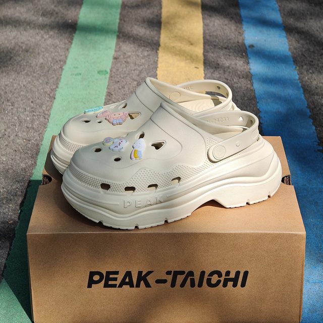 Peak-shaped extreme hole shoes women's cheese shoes summer outdoor ...