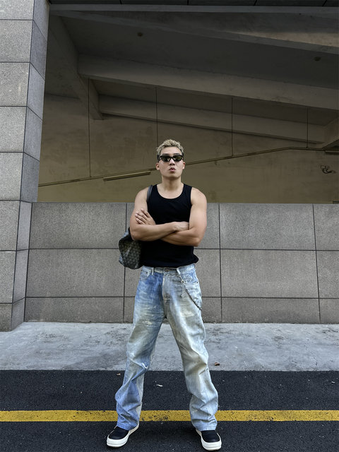 FODH Fang Ge 1.0 is super stylish, versatile loose light blue digital ...