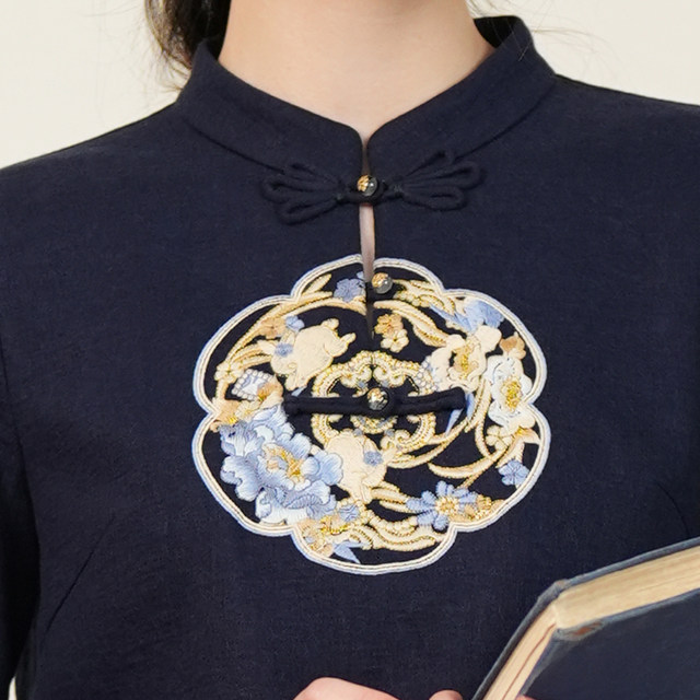 New winter flower button patch embroidery short cheongsam top long ...