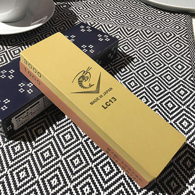 Japanese imported lobster NANIWA whetstone 1000/3000 mesh double-sided ...