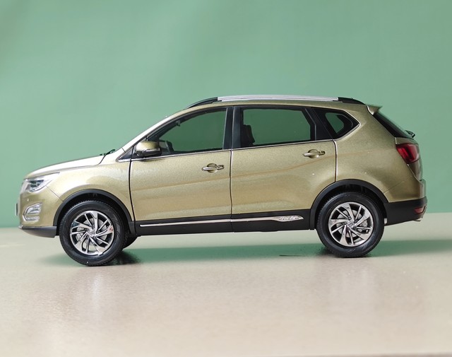 1:18 original SAIC-GM-Wuling Baojun 560 car model Baojun 560 car model ...