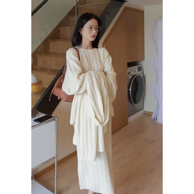 A complete set of tea-style outfits for winter, small fragrant sweaters ...