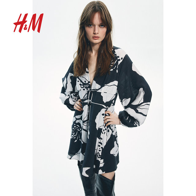 HM2024 autumn and winter new women's V -neck dress 1266639