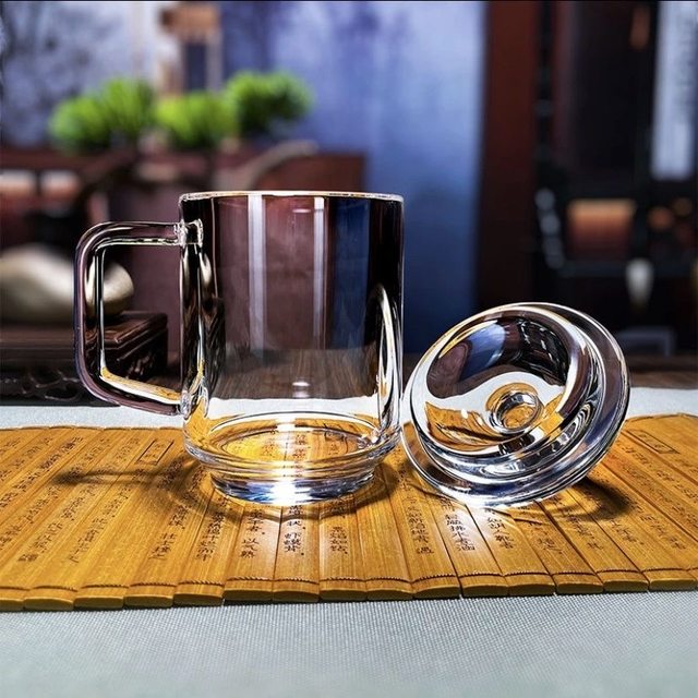 Select raw ore crystal cups with handles and crystal glass, and deliver ...