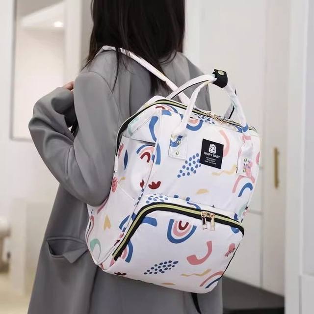 Mummy lightweight large-capacity mother and baby bag baby going out ...