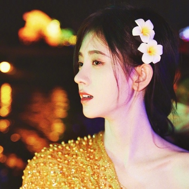 Zhao Lusi same style frangipani hairpin sweet and fashionable ...