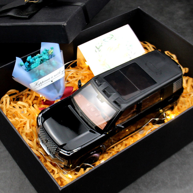 Large looking up U8 alloy new energy off-road vehicle model simulation ...