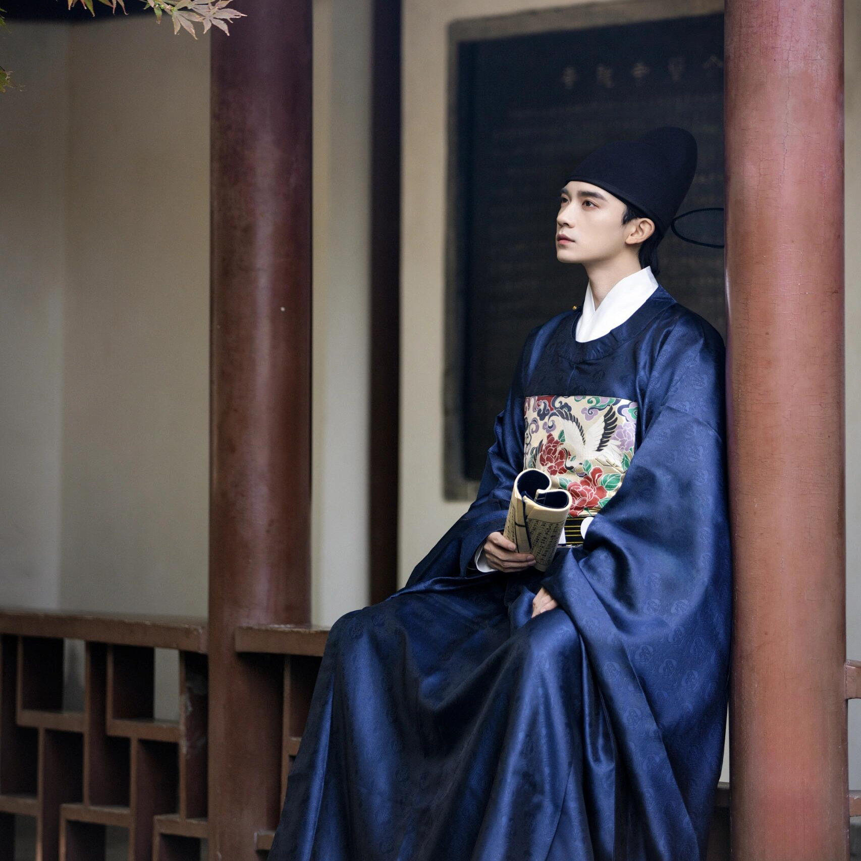 Men's Han Dynasty clothing, weaving gold round neck robe, Prime ...