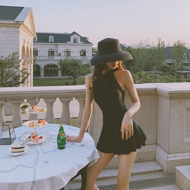 Skirt conjoined swimsuit women's interior swimming pool black back is ...