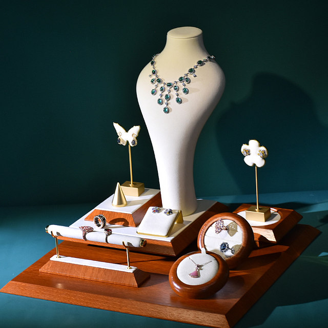 Jinsky solid wood grain jewelery display props set high -end ring ...