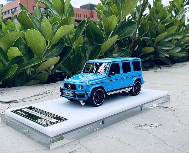 MOTORHELIX MH 1:64 Mercedes-Benz G63 AMG baby blue exclusive customized ...