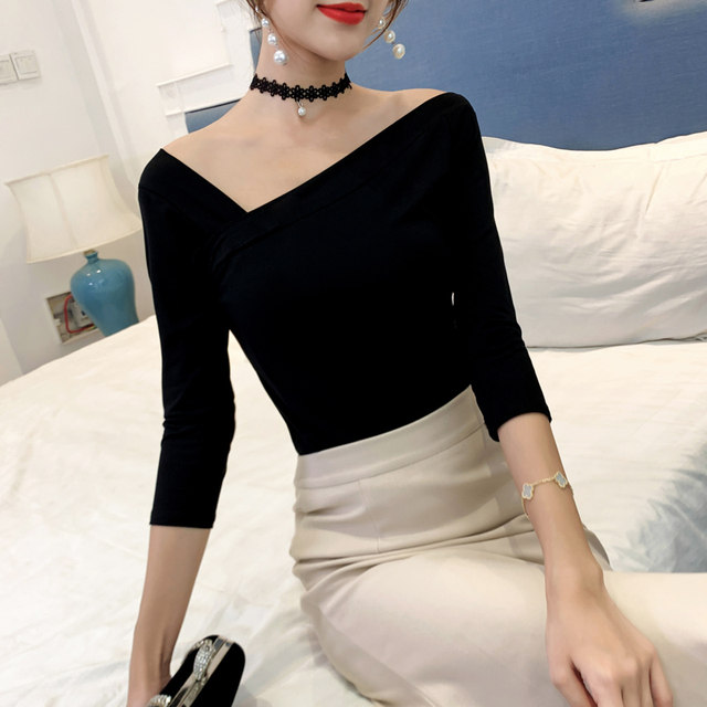 French off-shoulder one-length neck seven-quarter sleeve modal T-shirt ...