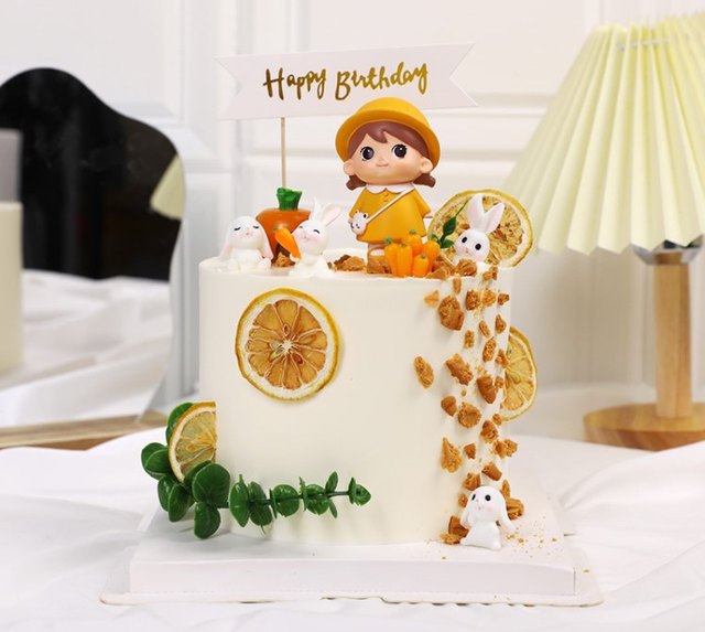 Resin cute Xiaoxiao little yellow hat girl Bella Michelle Princess ...
