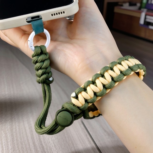 New mobile phone lanyard with adjustable short wrist, hand-knitted ...
