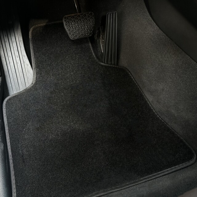 Customized car floor mats, suede anti-slip mats, velvet floor mats ...