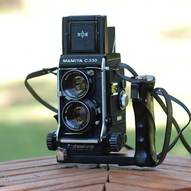 MAMIYA twin reflex camera C330 S F C220 +105/3.5 65/3.5 80/2.8
