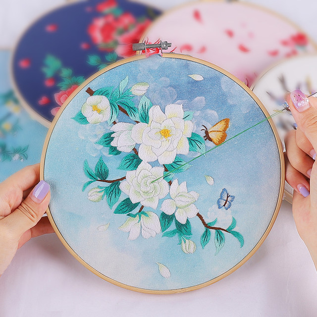Embroidery DIY handmade embroidery group fan self -embroidered material Bao Su Xuan ribbon ...