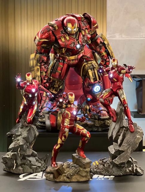 Special offer! Marvel Avengers Iron Man figure ornament gift