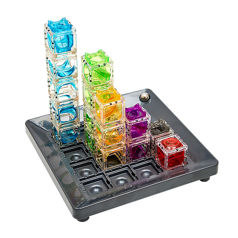 ThinkFun Gravity Maze Chess - Educational Board Game for Children to Develop Logical Thinking Skills