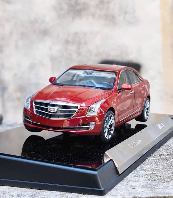 1:18 original SAIC-GM Cadillac ATSL 2016 ATSL car model