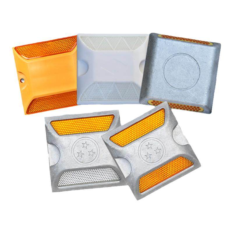 Clous de Route en Plastique Luxinan - Marqueur Routier Réfléchissant