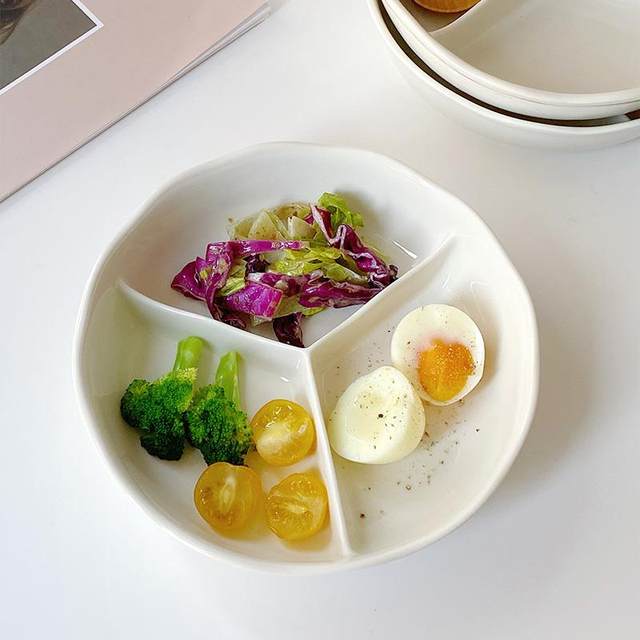 Japanese Seiko San -Packal Date One person eats light food separate ...