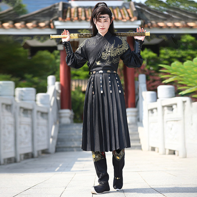 New original Hanfu Dragon Flame Heavy embroidery hand pleated flying ...